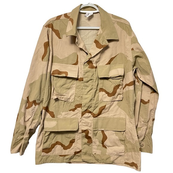 Lion Apparel | Jackets & Coats | Vtg Camo Jacket Military Issue Dessert ...